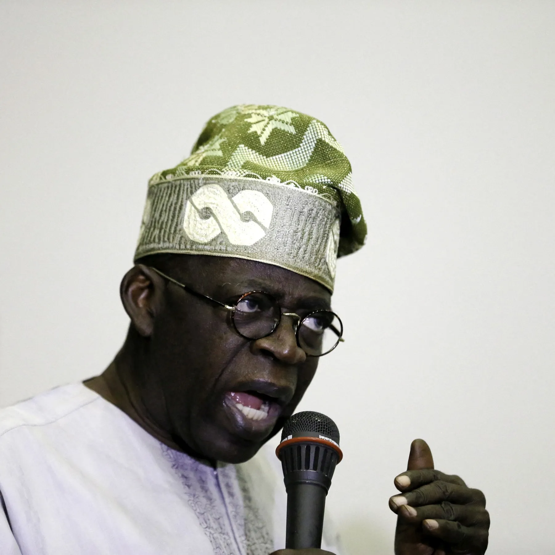 Tinubu swears in eight new Permanent Secretaries - Owelle FM